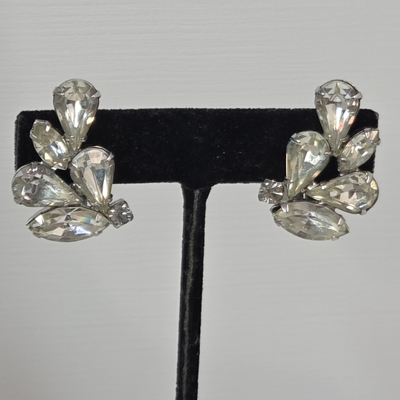Albert Weiss | Jewelry | 95s Albert Weiss Big Blingy Rhinestone Clip ...
